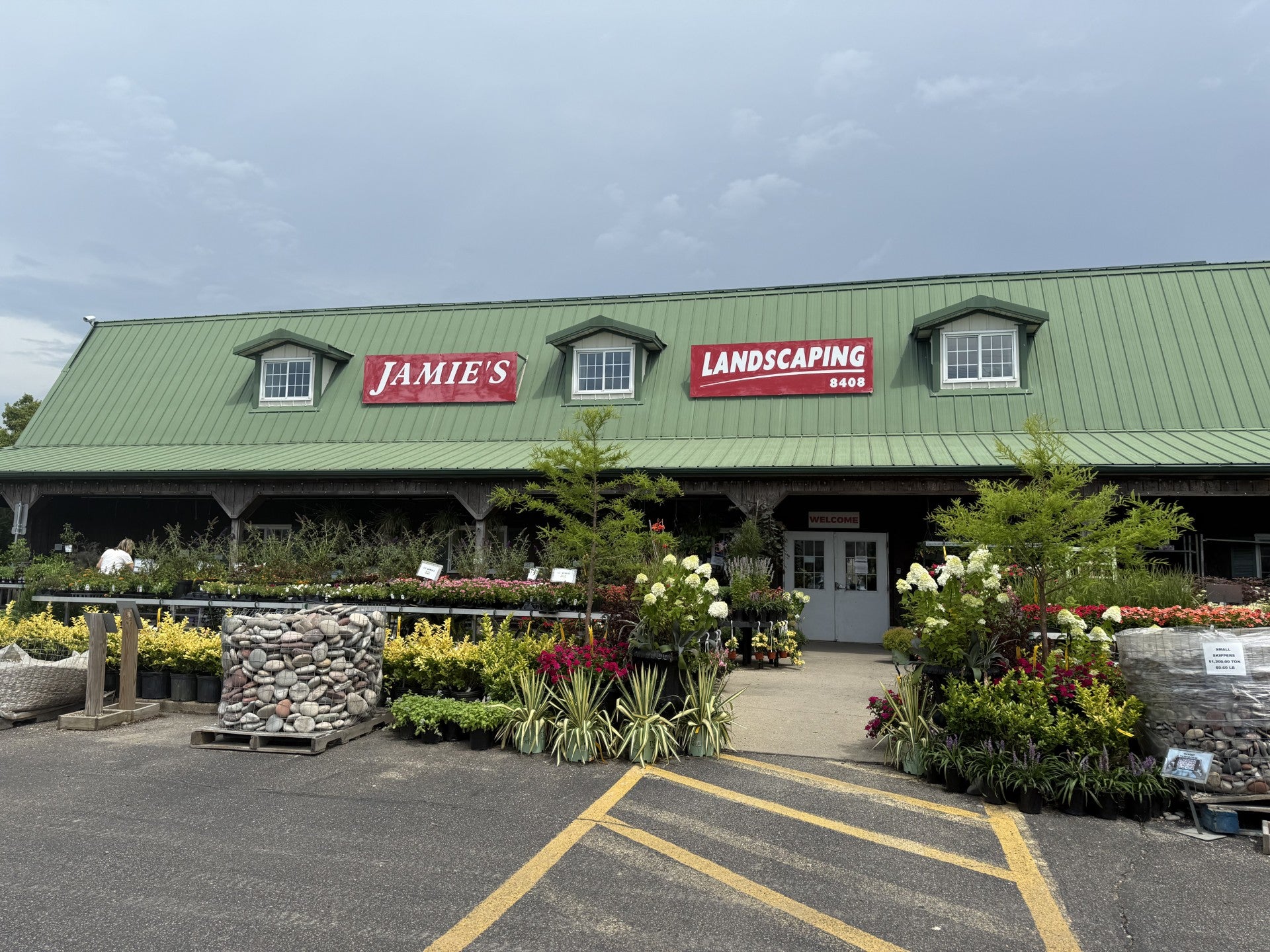 Jamie's Landscaping and Greenhouses